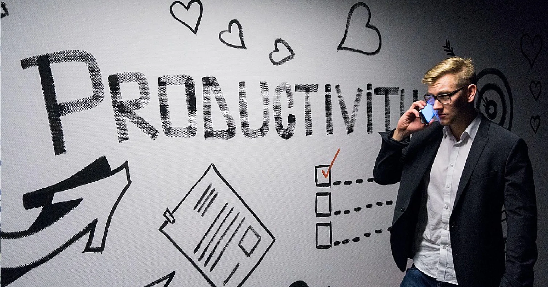 Building a strong workplace network for professional growth